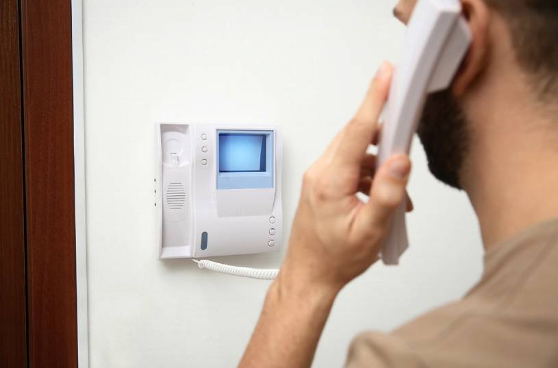 Cum sa instalezi un post interior de interfon | Atu Tech | Atu Tech ...